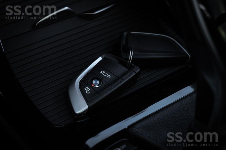 Black BMW X1 2022 in Jelgava, with an engine capacity of 2.00 L and mileage of 206 thousand km for 19500 €, photo 26 on AUTOMOTO.COM.LV