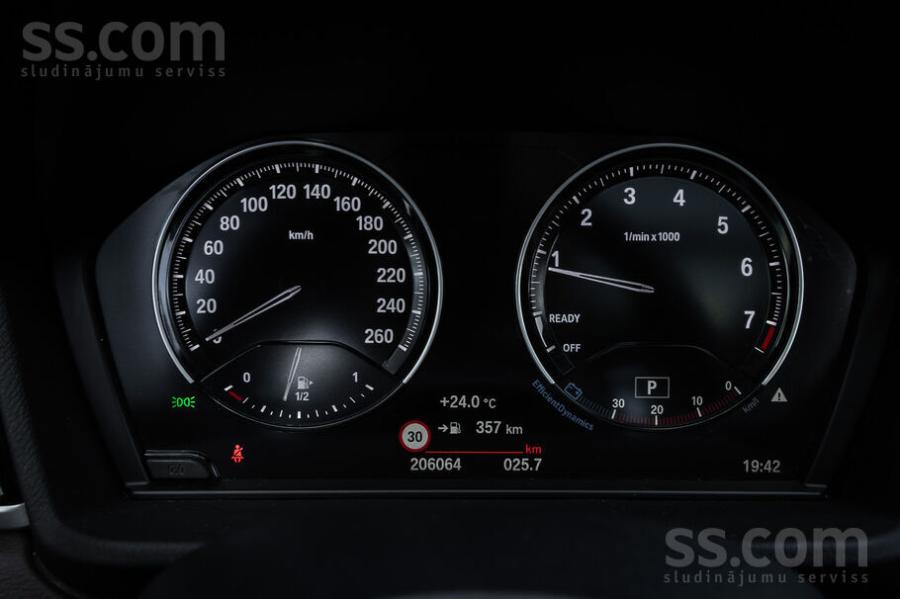 Black BMW X1 2022 in Jelgava, with an engine capacity of 2.00 L and mileage of 206 thousand km for 19500 €, photo 27 on AUTOMOTO.COM.LV