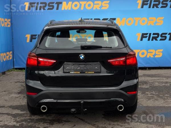 Melns BMW X1 2022 Rīga, ar dzinēja tilpumu 2.00 L un nobraukumu 200 tūkst. km par 14950 €, foto 4 vietnē AUTOMOTO.COM.LV