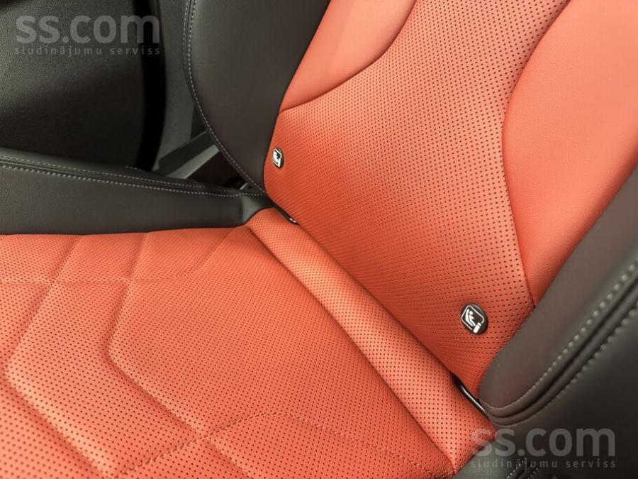 Black BMW X1 2023 in Riga, with an engine capacity of 2.00 L and mileage of 48 thousand km for 36190 €, photo 20 on AUTOMOTO.COM.LV