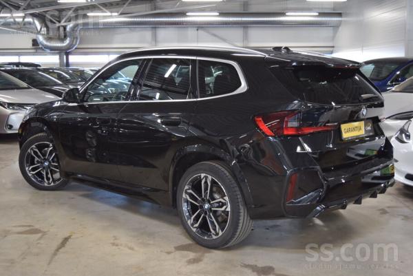 Melns BMW X1 2023 Rīga, ar dzinēja tilpumu 2.00 L un nobraukumu 50 tūkst. km par 37900 €, foto 2 vietnē AUTOMOTO.COM.LV