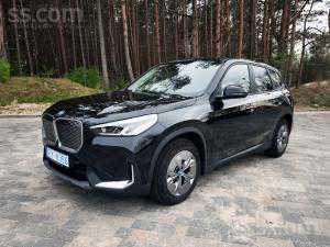 Black BMW X1 2023 in Jurmala, with an engine capacity of 2.00 L and mileage of 48 thousand km for 35000 €, photo  on AUTOMOTO.COM.LV