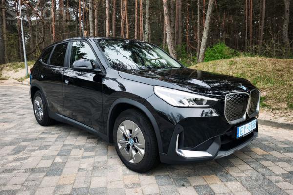 Melns BMW X1 2023 Jūrmala, ar dzinēja tilpumu 2.00 L un nobraukumu 48 tūkst. km par 35000 €, foto 2 vietnē AUTOMOTO.COM.LV