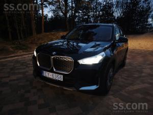 Black BMW X1 2023 in Jurmala, with an engine capacity of 2.00 L and mileage of 48 thousand km for 35000 €, photo 6 on AUTOMOTO.COM.LV