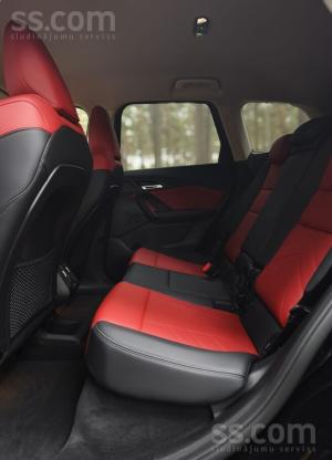 Black BMW X1 2023 in Jurmala, with an engine capacity of 2.00 L and mileage of 48 thousand km for 35000 €, photo 10 on AUTOMOTO.COM.LV