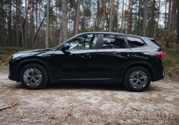 Melns BMW X1 2023 Jūrmala, ar dzinēja tilpumu 2.00 L un nobraukumu 47 tūkst. km par 36500 €, foto 4 vietnē AUTOMOTO.COM.LV