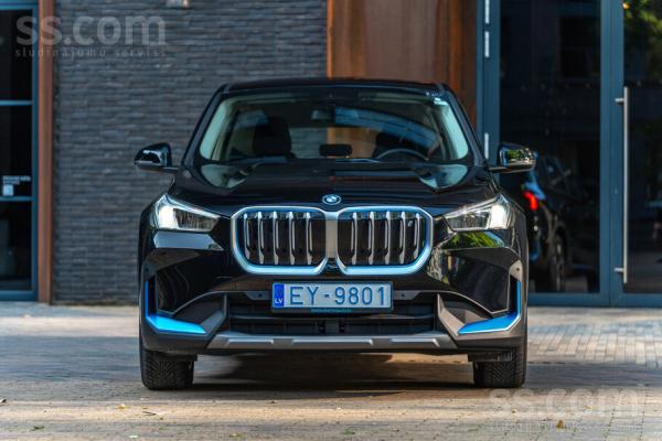 БМВ Х1 2023 в Рига на AUTOMOTO.COM.LV Черный БМВ Х1 2023 в Рига, объемом двигателя 2.00 л и пробегом 3 тыс. км за 40900 €, фото 1 на AUTOMOTO.COM.LV