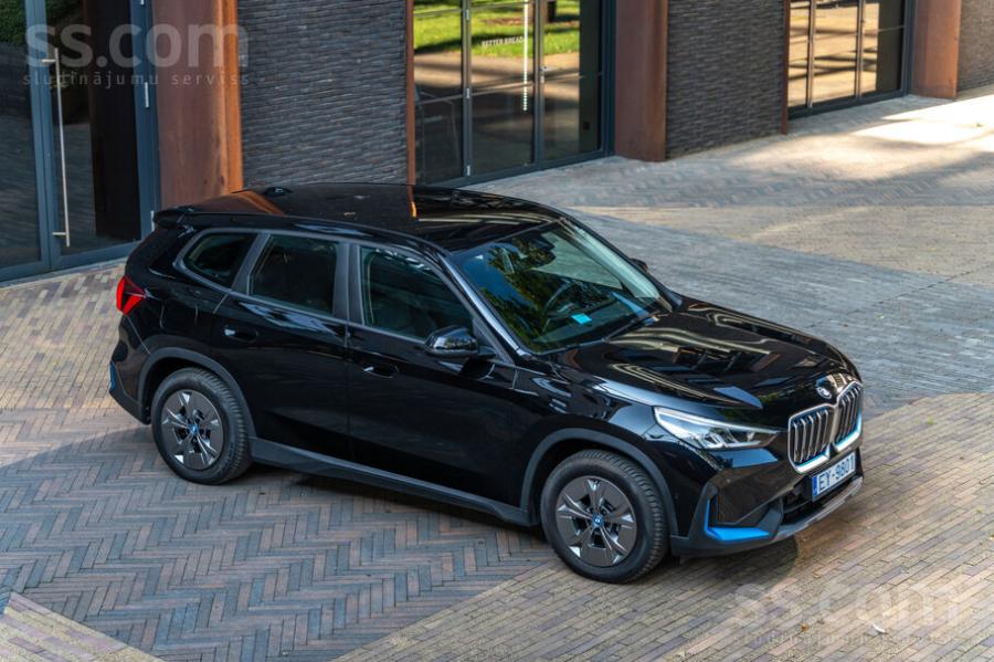 Melns BMW X1 2023 Rīga, ar dzinēja tilpumu 2.00 L un nobraukumu 3 tūkst. km par 40900 €, foto 11 vietnē AUTOMOTO.COM.LV