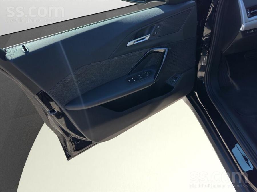 Black BMW X1 2023 in Riga, with an engine capacity of 0.00 L and mileage of 49 thousand km for 34990 €, photo 13 on AUTOMOTO.COM.LV