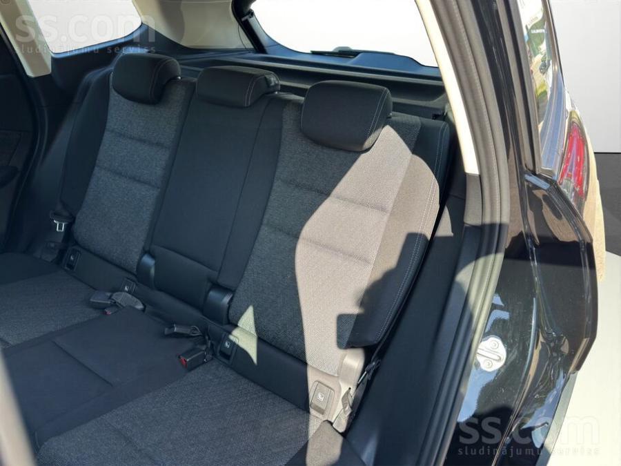Black BMW X1 2023 in Riga, with an engine capacity of 0.00 L and mileage of 49 thousand km for 34990 €, photo 14 on AUTOMOTO.COM.LV