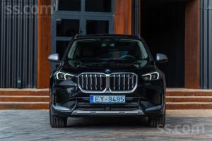 Black BMW X1 2023 in Riga, with an engine capacity of 0.00 L and mileage of 48 thousand km for 38900 €, photo 6 on AUTOMOTO.COM.LV