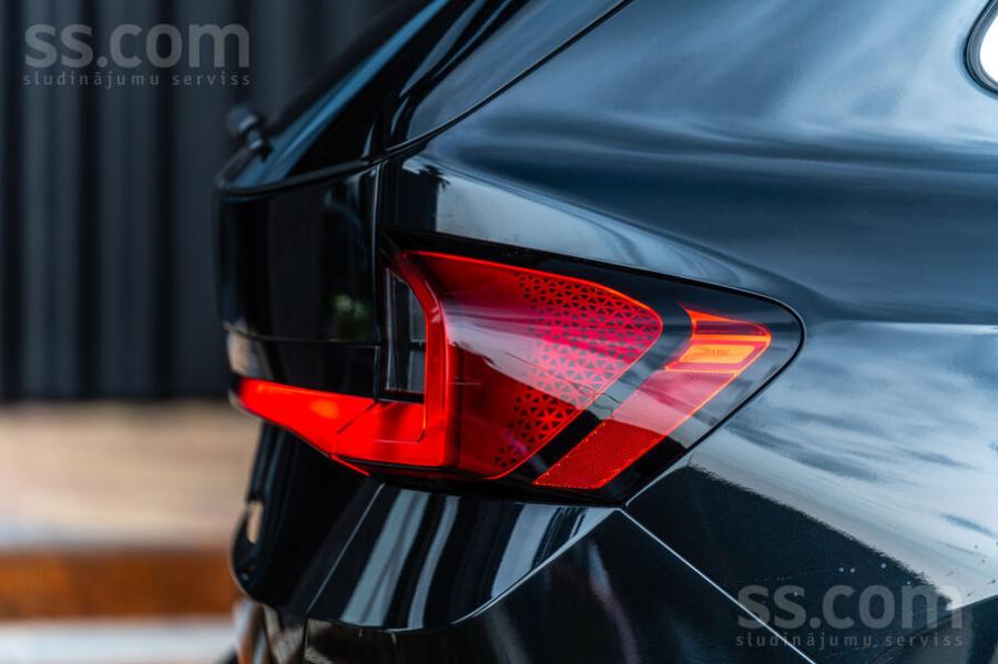 Black BMW X1 2023 in Riga, with an engine capacity of 0.00 L and mileage of 48 thousand km for 38900 €, photo 12 on AUTOMOTO.COM.LV