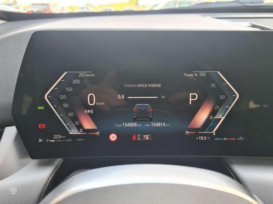 Black BMW X1 2023 in Siauliai, with an engine capacity of 2.00 L and mileage of 155 thousand km for 24990 €, photo 21 on AUTOMOTO.COM.LV