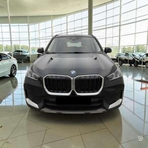 Melns BMW X1 2023 Viļņa, ar dzinēja tilpumu 2.00 L un nobraukumu 220 tūkst. km par 22748 €, foto 4 vietnē AUTOMOTO.COM.LV