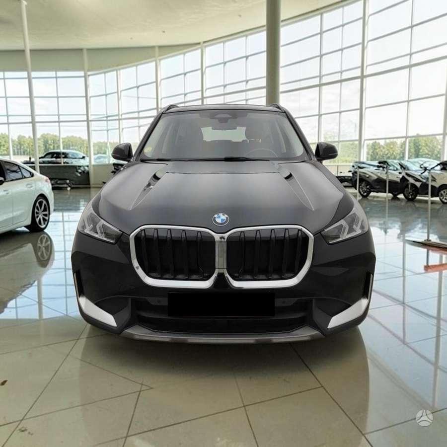 Melns BMW X1 2023 Viļņa, ar dzinēja tilpumu 2.00 L un nobraukumu 220 tūkst. km par 22748 €, foto 4 vietnē AUTOMOTO.COM.LV