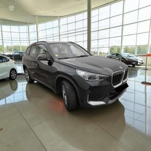 Melns BMW X1 2023 Viļņa, ar dzinēja tilpumu 2.00 L un nobraukumu 220 tūkst. km par 22748 €, foto 5 vietnē AUTOMOTO.COM.LV