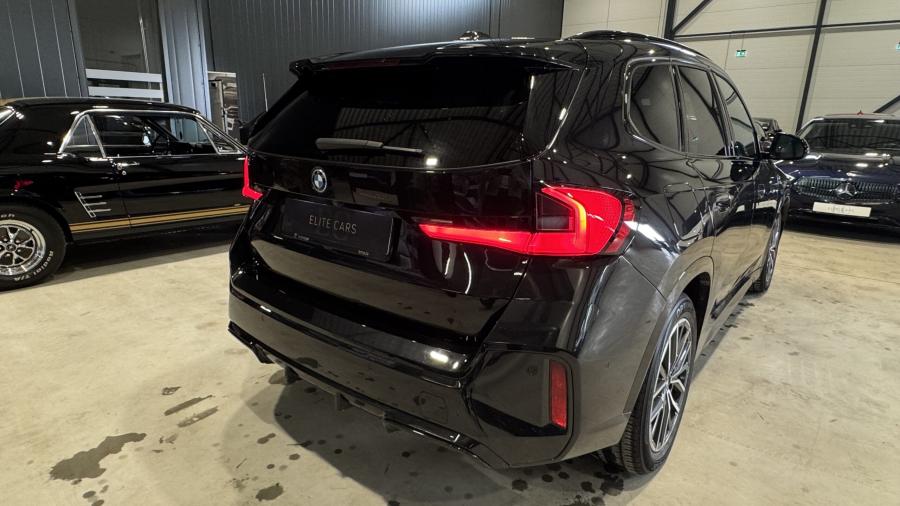 Melns BMW X1 2023 Rīga, ar dzinēja tilpumu 1.50 L un nobraukumu 22 tūkst. km par 34990 €, foto 10 vietnē AUTOMOTO.COM.LV