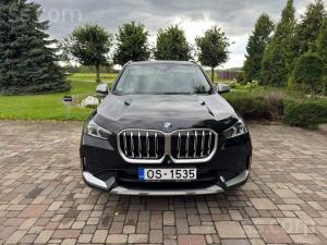 Melns BMW X1 2023 Rīga, ar dzinēja tilpumu 2.00 L un nobraukumu 184 tūkst. km par 26900 €, foto  vietnē AUTOMOTO.COM.LV