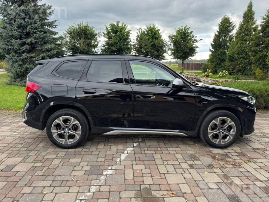 Melns BMW X1 2023 Rīga, ar dzinēja tilpumu 2.00 L un nobraukumu 184 tūkst. km par 26900 €, foto 5 vietnē AUTOMOTO.COM.LV