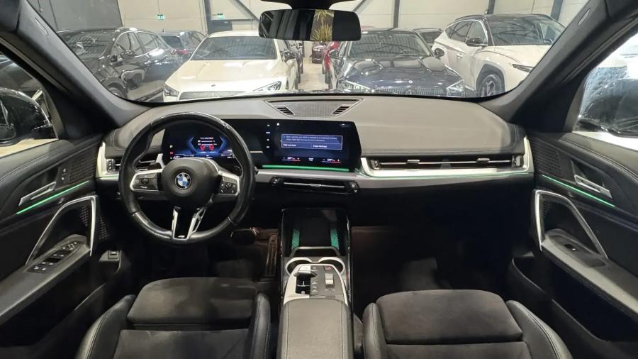 Black BMW X1 2023 in Marupe, with an engine capacity of 1.50 L and mileage of 22 thousand km for 36990 €, photo 10 on AUTOMOTO.COM.LV