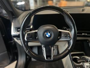 Black BMW X1 2023 in Klaipeda, with an engine capacity of 2.00 L and mileage of 124 thousand km for 32991 €, photo 14 on AUTOMOTO.COM.LV