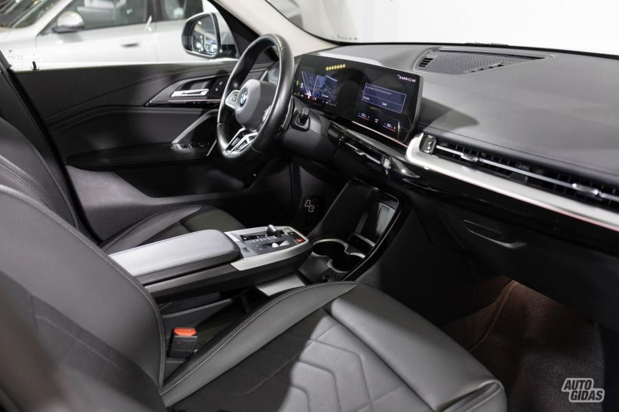Melns BMW X1 2023 Viļņa, ar dzinēja tilpumu 2.00 L un nobraukumu 112 tūkst. km par 31491 €, foto 19 vietnē AUTOMOTO.COM.LV