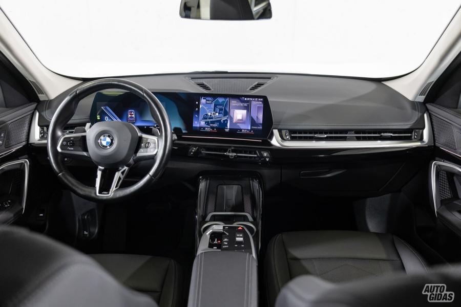 Melns BMW X1 2023 Viļņa, ar dzinēja tilpumu 2.00 L un nobraukumu 112 tūkst. km par 31491 €, foto 22 vietnē AUTOMOTO.COM.LV