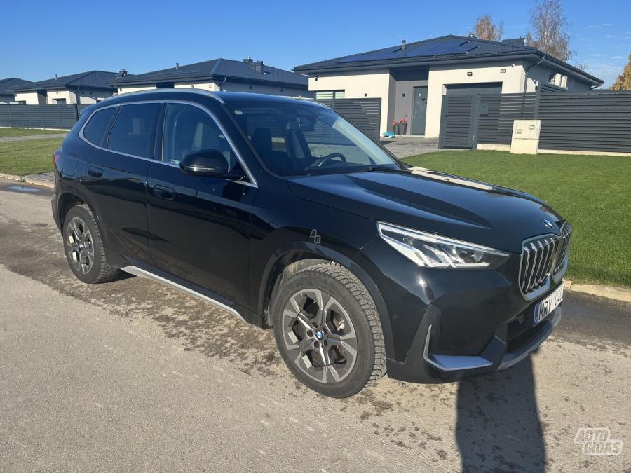 Melns BMW X1 2023 Kauņa, ar dzinēja tilpumu 1.50 L un nobraukumu 37 tūkst. km par 34990 €, foto 14 vietnē AUTOMOTO.COM.LV