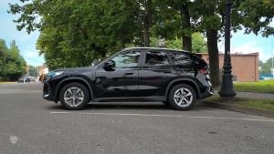 Black BMW X1 2024 in Klaipeda, with an engine capacity of 1.50 L and mileage of 37 thousand km for 35500 €, photo 4 on AUTOMOTO.COM.LV
