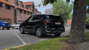 Black BMW X1 2024 in Klaipeda, with an engine capacity of 1.50 L and mileage of 37 thousand km for 35500 €, photo 5 on AUTOMOTO.COM.LV
