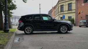 Black BMW X1 2024 in Klaipeda, with an engine capacity of 1.50 L and mileage of 37 thousand km for 35500 €, photo 7 on AUTOMOTO.COM.LV