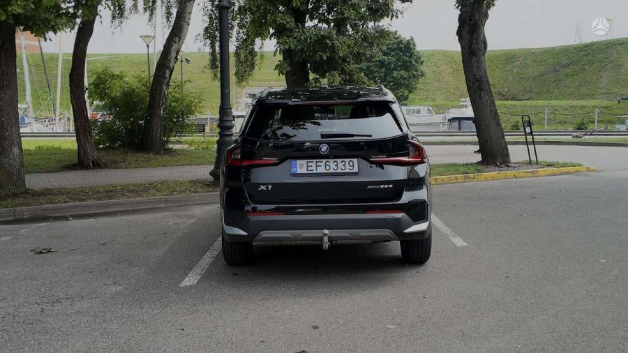 Black BMW X1 2024 in Klaipeda, with an engine capacity of 1.50 L and mileage of 37 thousand km for 35500 €, photo 12 on AUTOMOTO.COM.LV