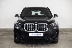 Black BMW X1 2025 in Vilnius, with an engine capacity of 1.50 L and mileage of 43 thousand km for 36491 €, photo 3 on AUTOMOTO.COM.LV