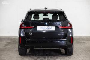 Black BMW X1 2025 in Vilnius, with an engine capacity of 1.50 L and mileage of 43 thousand km for 36491 €, photo 11 on AUTOMOTO.COM.LV