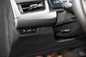 Black BMW X1 2025 in Vilnius, with an engine capacity of 1.50 L and mileage of 43 thousand km for 36491 €, photo 14 on AUTOMOTO.COM.LV