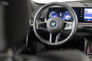 Black BMW X1 2025 in Vilnius, with an engine capacity of 1.50 L and mileage of 43 thousand km for 36491 €, photo 22 on AUTOMOTO.COM.LV