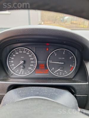 Черный БМВ Х1 2009 в Рига, объемом двигателя 2.00 л и пробегом 340 тыс. км за 6400 €, фото 5 на AUTOMOTO.COM.LV