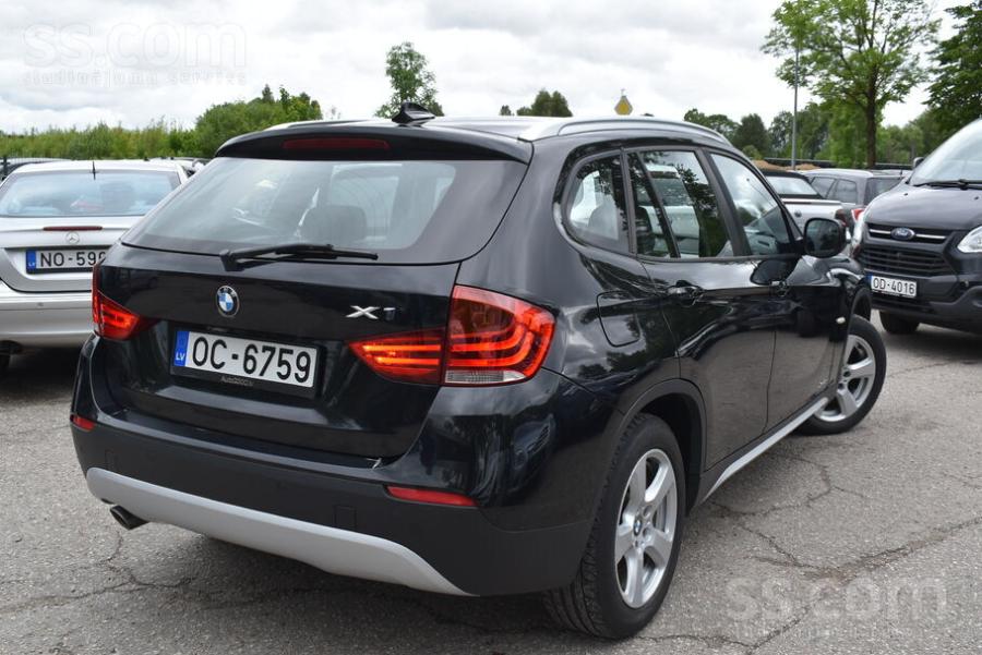 Melns BMW X1 2010 Kuldīga, ar dzinēja tilpumu 2.00 L un nobraukumu 0 tūkst. km par 7500 €, foto 2 vietnē AUTOMOTO.COM.LV