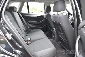 Melns BMW X1 2010 Kuldīga, ar dzinēja tilpumu 2.00 L un nobraukumu 0 tūkst. km par 7500 €, foto 6 vietnē AUTOMOTO.COM.LV