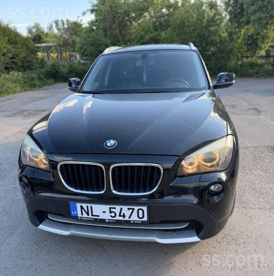 Black BMW X1 2010 in Jelgava, with an engine capacity of 2.00 L and mileage of 252 thousand km for 6550 €, photo 15 on AUTOMOTO.COM.LV