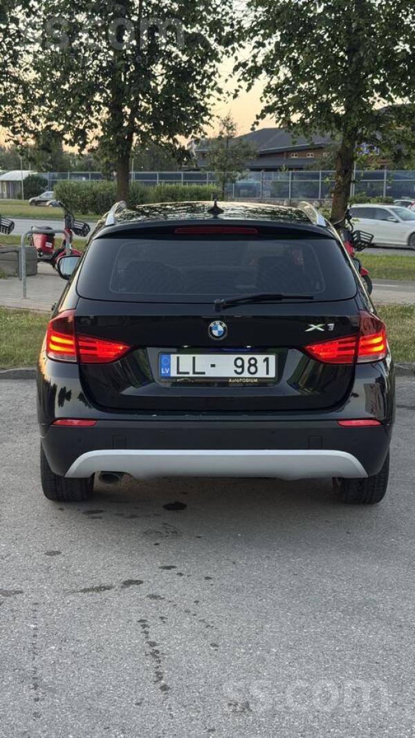 Melns BMW X1 2010 Rīga, ar dzinēja tilpumu 2.00 L un nobraukumu 253 tūkst. km par 6850 €, foto 5 vietnē AUTOMOTO.COM.LV