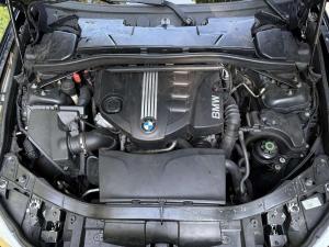 Black BMW X1 2010 in Prienai, with an engine capacity of 0.00 L and mileage of 348 thousand km for 5200 €, photo 10 on AUTOMOTO.COM.LV
