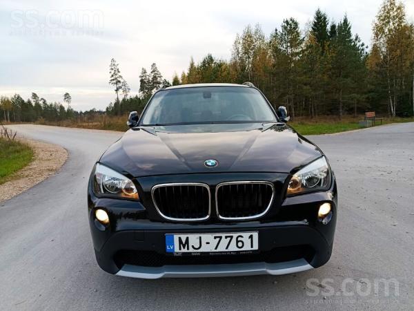 Melns BMW X1 2010 Rīga, ar dzinēja tilpumu 2.00 L un nobraukumu 285 tūkst. km par 5300 €, foto 3 vietnē AUTOMOTO.COM.LV