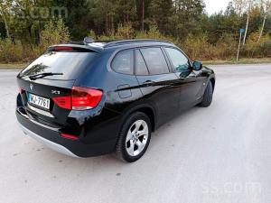 Melns BMW X1 2010 Rīga, ar dzinēja tilpumu 2.00 L un nobraukumu 285 tūkst. km par 5300 €, foto 5 vietnē AUTOMOTO.COM.LV