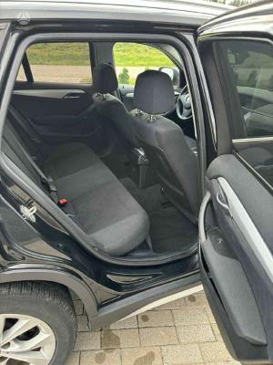 Black BMW X1 2011 in Alytus, with an engine capacity of 2.00 L and mileage of 291 thousand km for 7200 €, photo 11 on AUTOMOTO.COM.LV