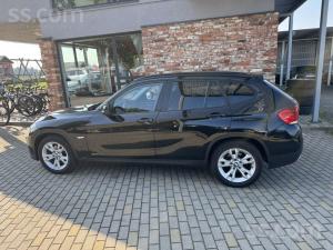 Melns BMW X1 2011 Talsi, ar dzinēja tilpumu 2.00 L un nobraukumu 237 tūkst. km par 7450 €, foto 6 vietnē AUTOMOTO.COM.LV