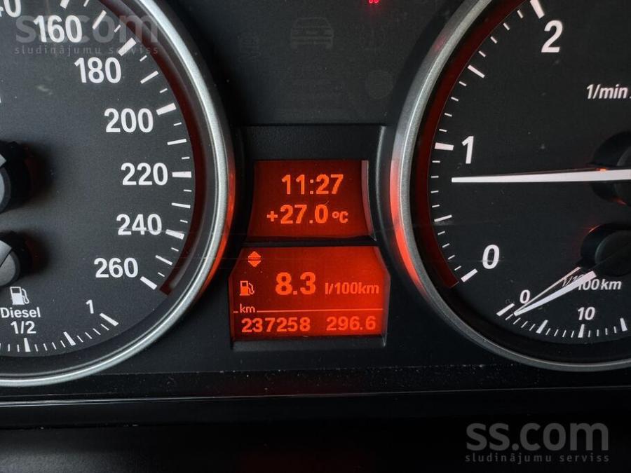 Melns BMW X1 2011 Talsi, ar dzinēja tilpumu 2.00 L un nobraukumu 237 tūkst. km par 7450 €, foto 7 vietnē AUTOMOTO.COM.LV