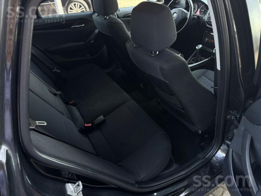Melns BMW X1 2011 Talsi, ar dzinēja tilpumu 2.00 L un nobraukumu 237 tūkst. km par 7450 €, foto 12 vietnē AUTOMOTO.COM.LV
