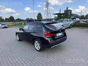 Melns BMW X1 2011 Talsi, ar dzinēja tilpumu 2.00 L un nobraukumu 237 tūkst. km par 7450 €, foto 21 vietnē AUTOMOTO.COM.LV