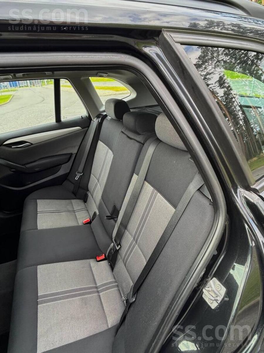 Melns BMW X1 2011 Rīga, ar dzinēja tilpumu 2.00 L un nobraukumu 283 tūkst. km par 6600 €, foto 9 vietnē AUTOMOTO.COM.LV